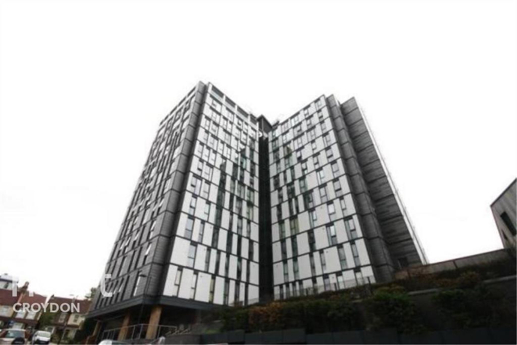 Centrillion Point, CR0 2 bed flat - £1,650 pcm (£381 pw)