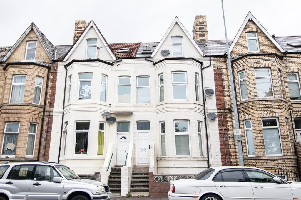 Ferry Road, Grangetown, Cardiff 1 bed ground floor flat - £550 pcm (£ ...