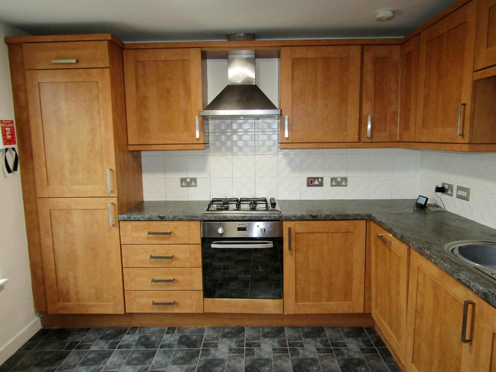 5/10 Powderhall Rigg, Edinburgh, EH7 4GA 3 bed flat - £1,200 pcm (£277 pw)