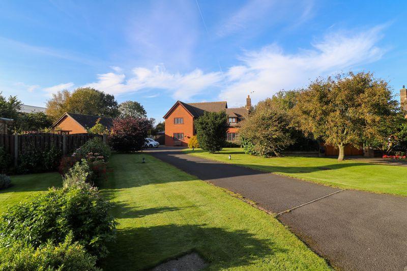Parrox Fold, Poulton-Le-Fylde 4 bed detached house - £485,000