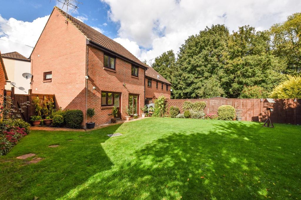 Normansfield, DUNMOW 3 bed detached house - £350,000