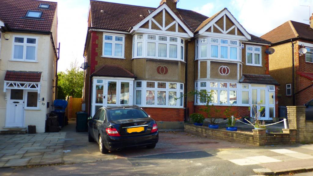 DANELAND, EN4 8PY 4 bed semi-detached house - £2,050 pcm (£473 pw)