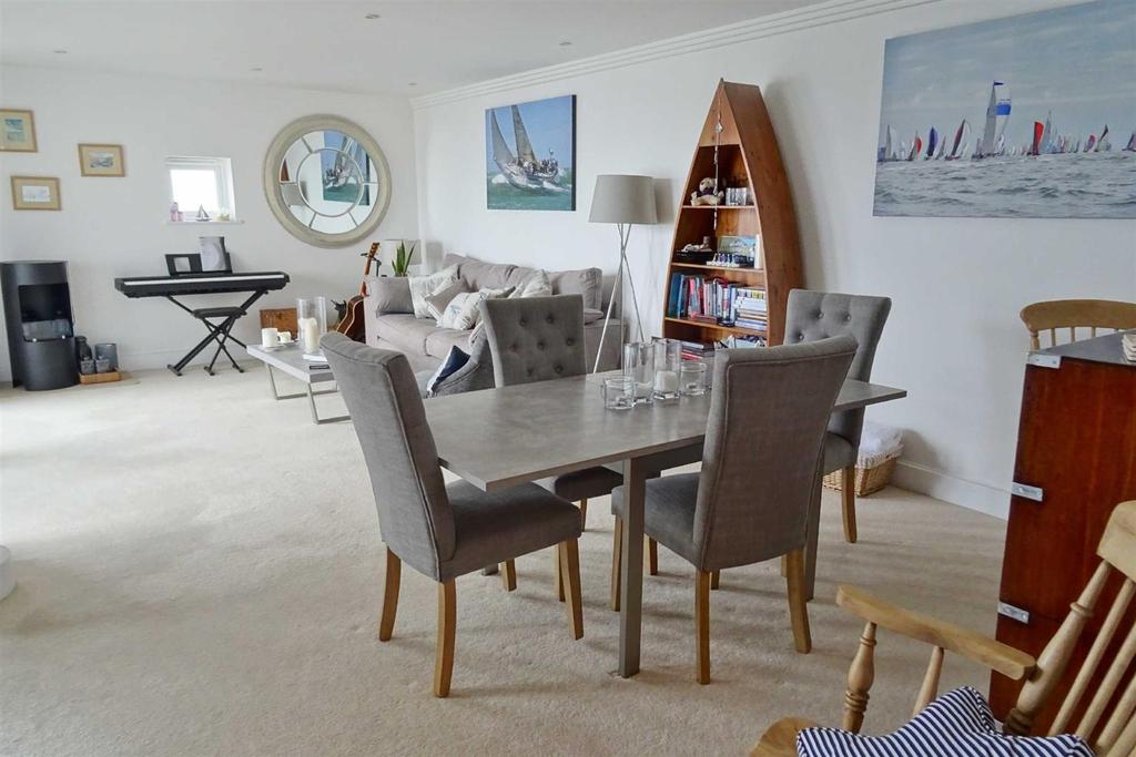 Marinus, Medina Road, Cowes 2 bed apartment - £335,000