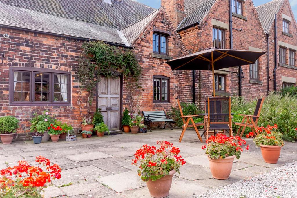 Hammersmith, Ripley, Derbyshire 5 bed detached house for sale - £800,000