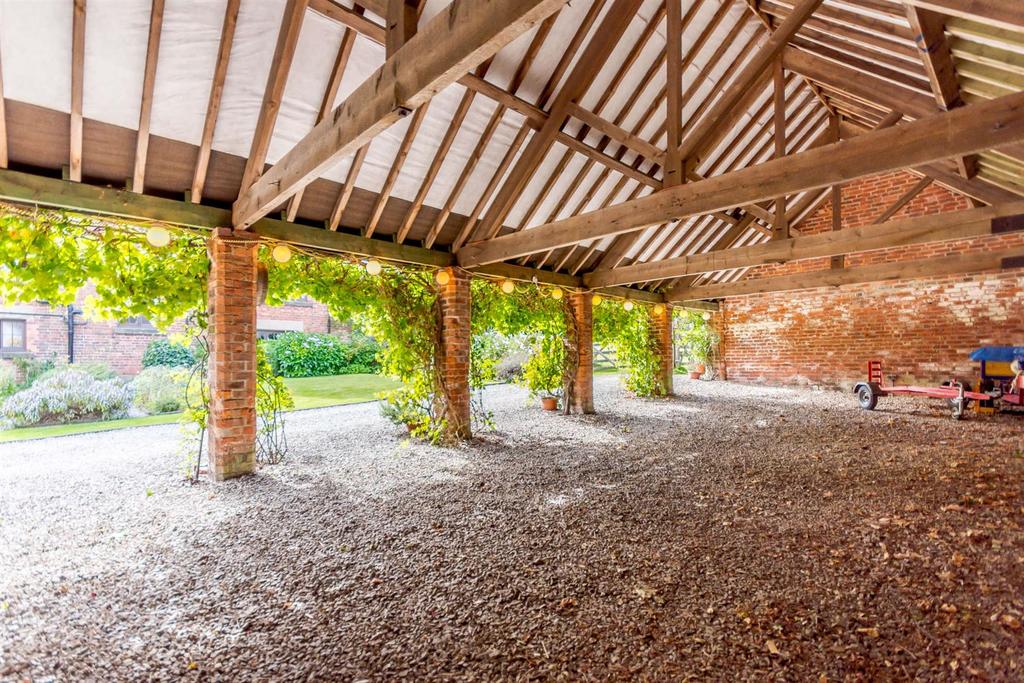 Hammersmith, Ripley, Derbyshire 5 bed detached house for sale - £800,000
