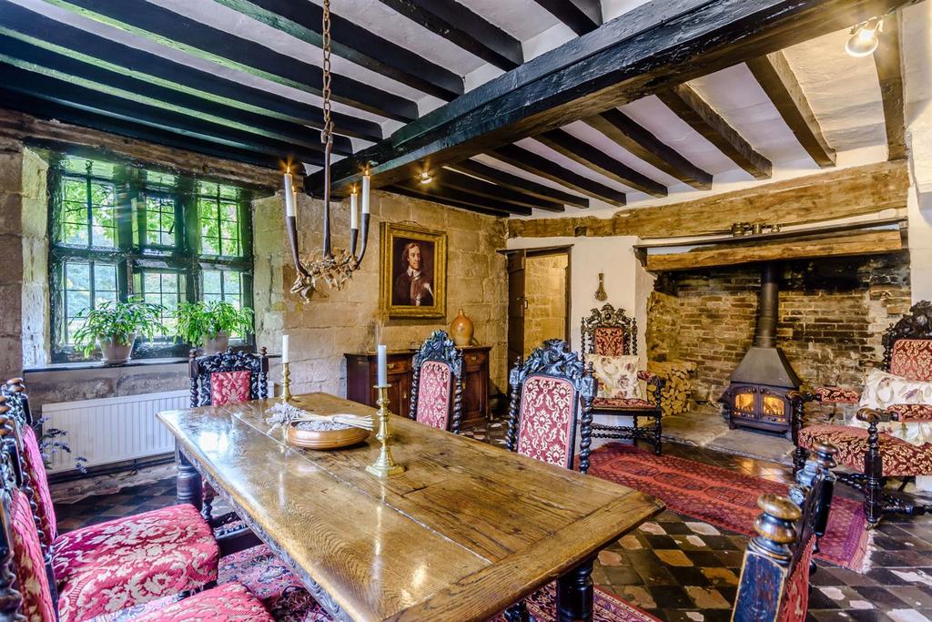 Hammersmith, Ripley, Derbyshire 5 bed detached house - £800,000