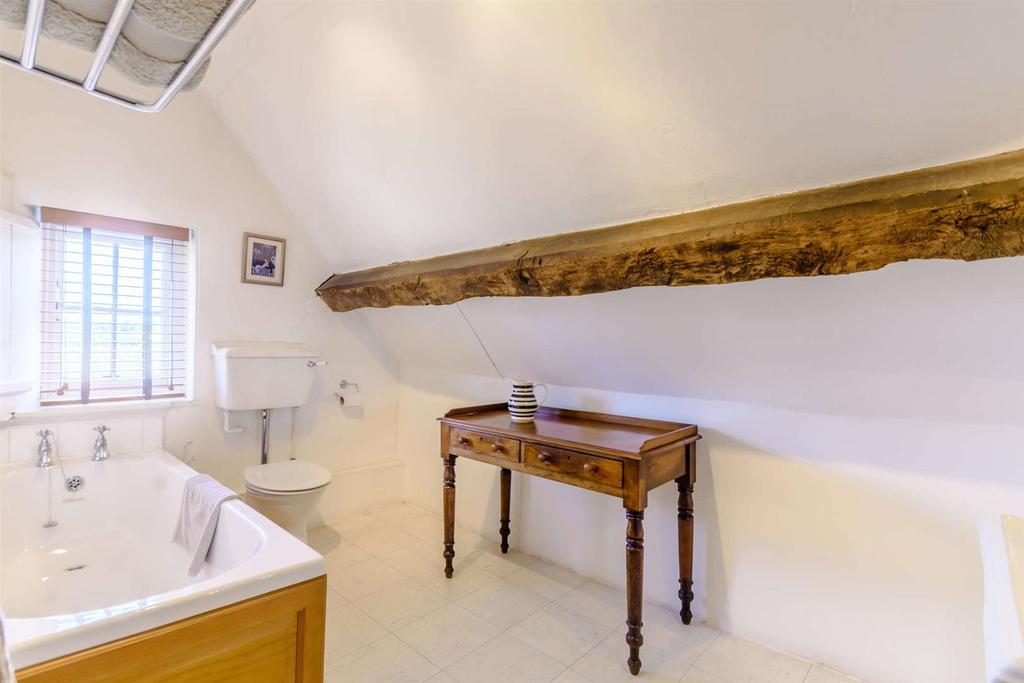 Hammersmith, Ripley, Derbyshire 5 bed detached house - £800,000