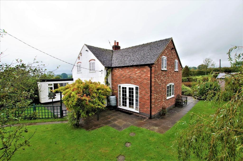 Hollington Lane, Stramshall 5 bed detached house - £565,000