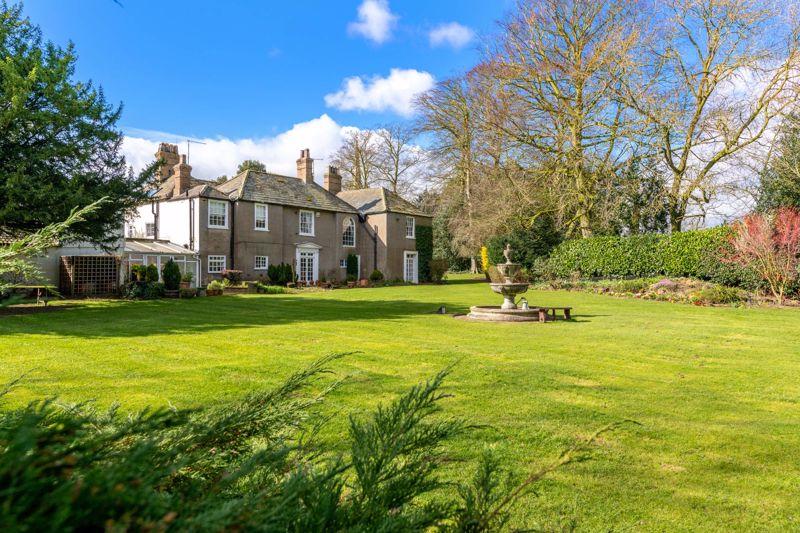 The Old Hall, Partney Road... 7 bed property - £900,000
