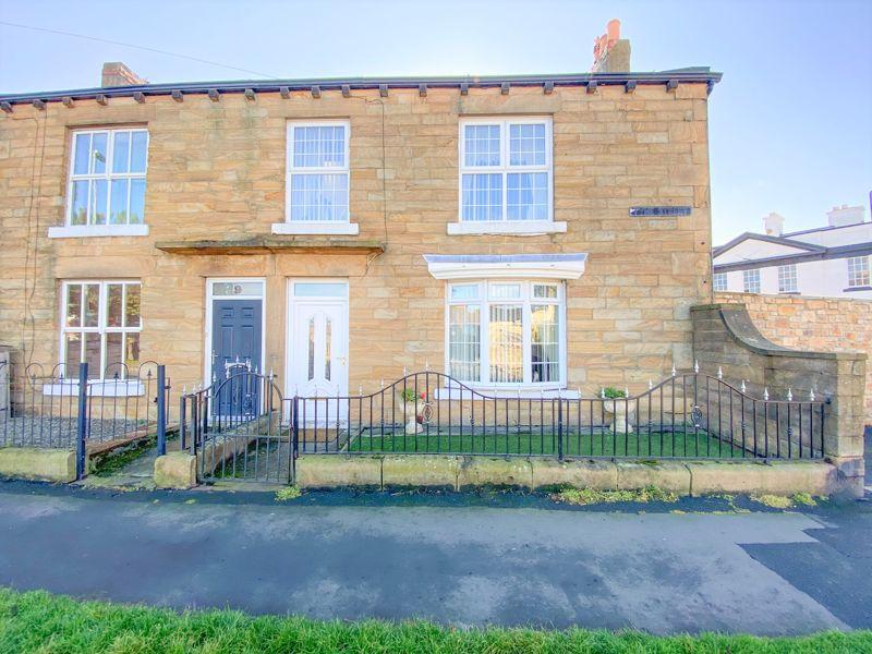 Tyne Street, Winlaton 2 bed semi-detached house - £180,000