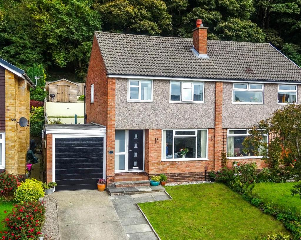 West End Drive Horsforth 3 Bed Semi Detached House £325 000