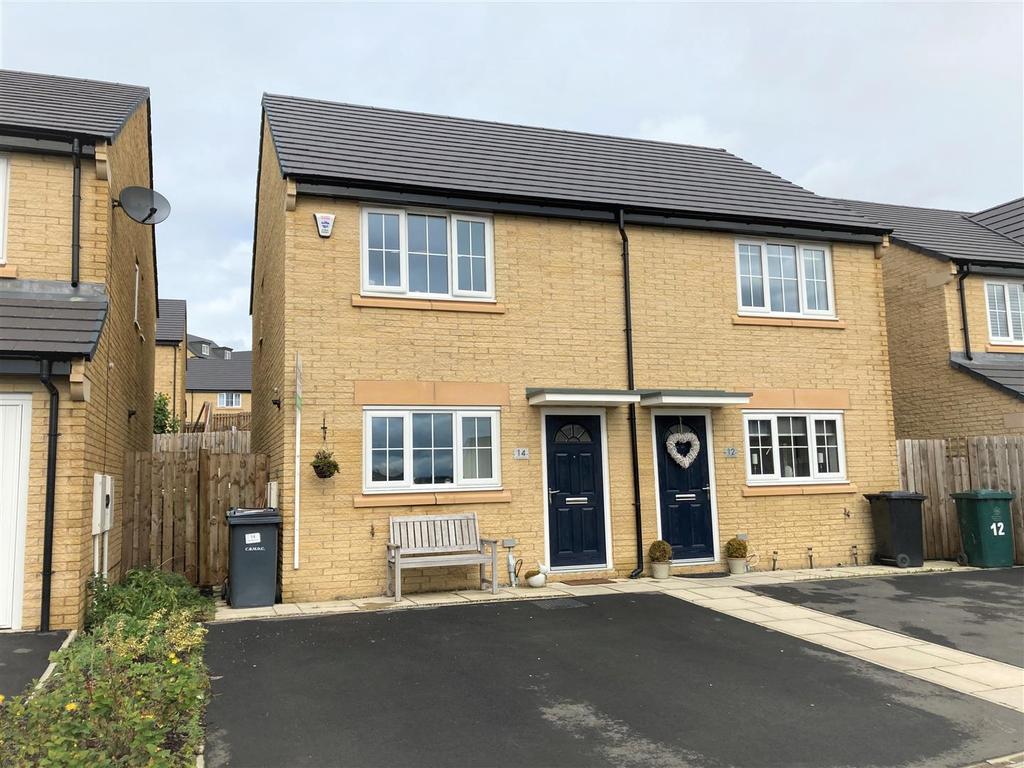 Beck Bridge Lane, Allerton, Bradford 2 bed semi-detached house - £125,000