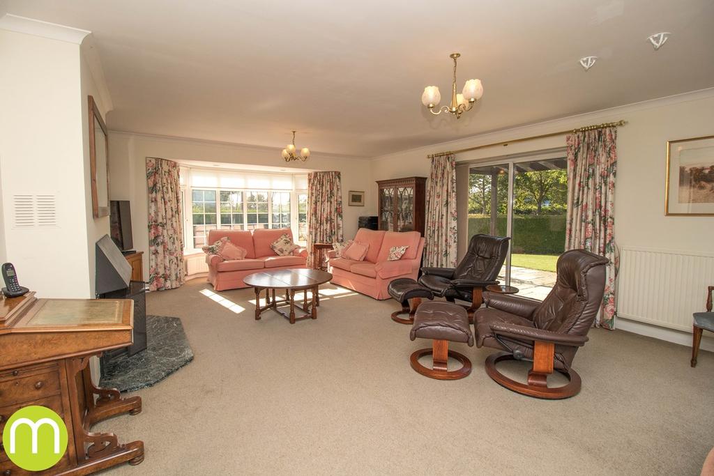Halstead Road, Aldham, Colchester, CO6 5 bed detached house - £700,000