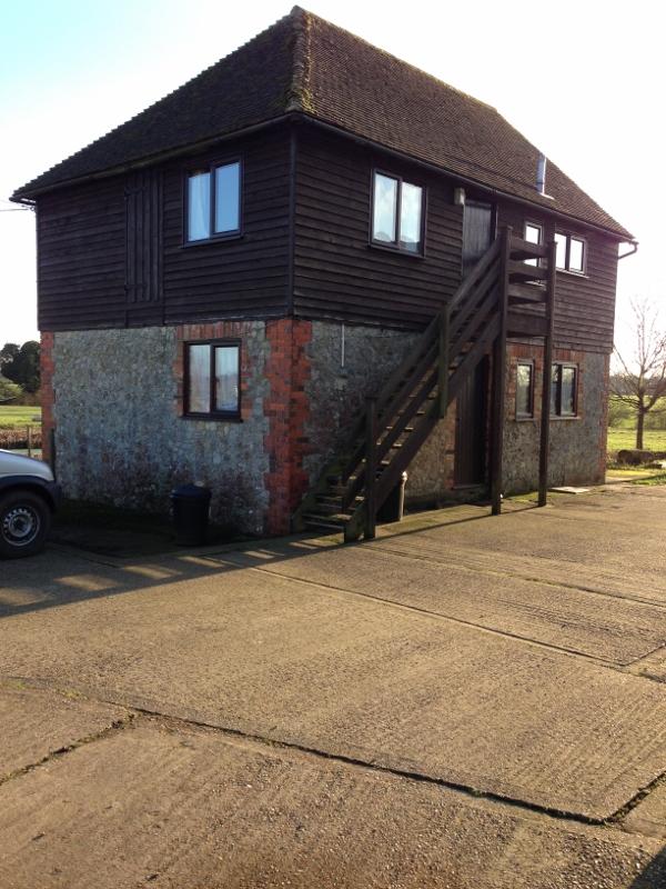 HOP POCKET, SNOAD HILL FARM... 2 bed apartment - £795 pcm (£183 pw)