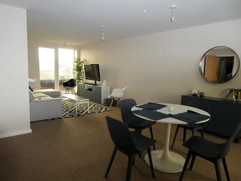 Seymour Grove, Old Trafford, Manchester. M16 0UB 2 bed flat - £150,000