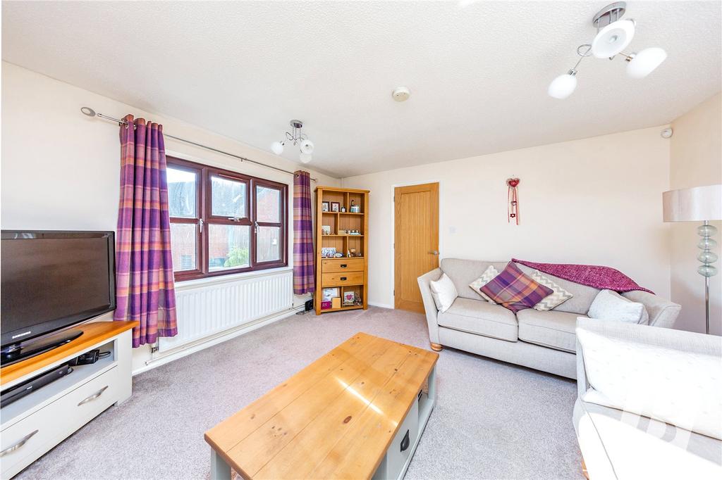 Beeleigh Link, Chelmsford, CM2 3 bed end of terrace house - £375,000