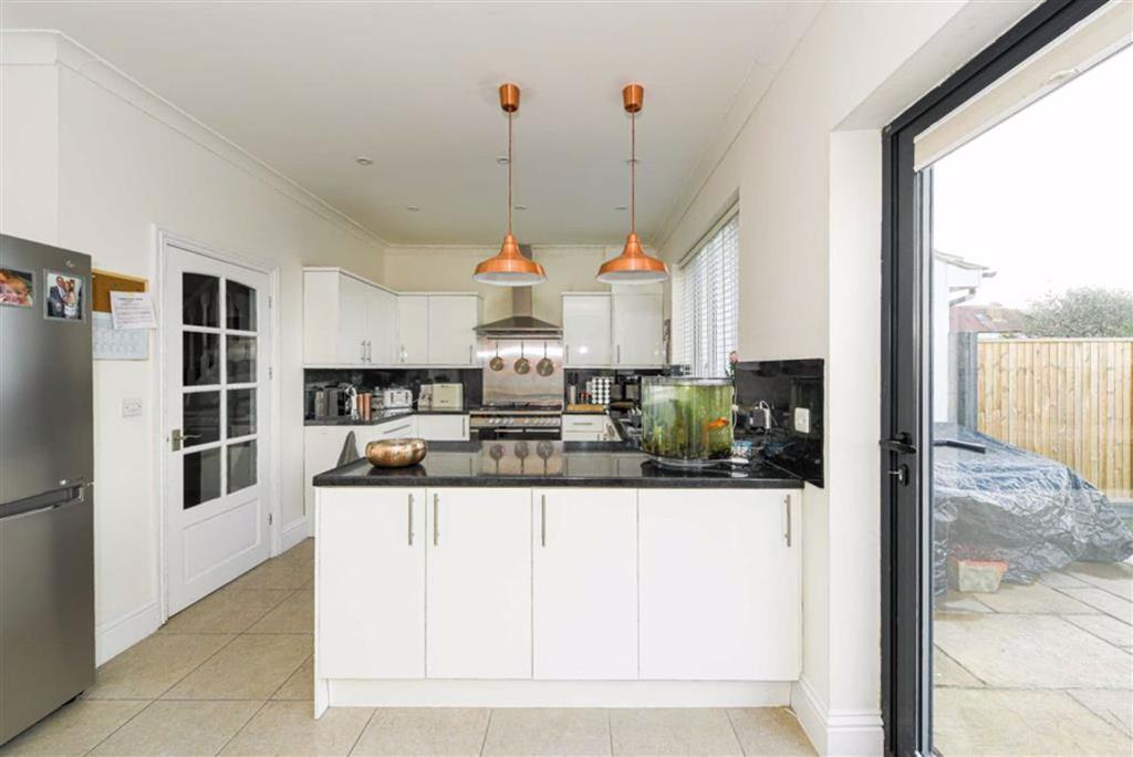 Sparrow Farm Road, Stoneleigh, Surrey 4 bed semi-detached house - £600,000