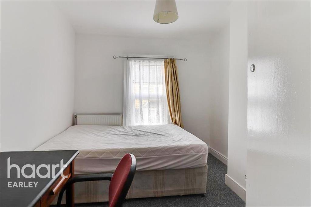 Pitcroft Avenue, Reading, RG6 1NH 1 bed in a house share - £475 pcm (£ ...