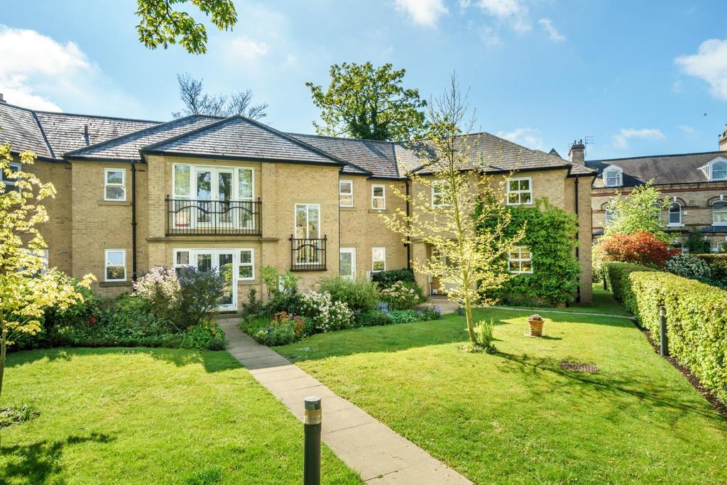 Fishergate Court, Blue Bridge Lane, York 2 bed apartment - £280,000