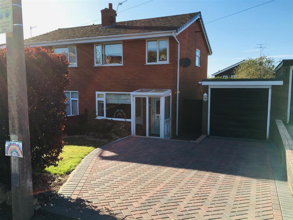 St. Andrews Road, Colwyn Heights... 3 bed semi-detached house - £194,950
