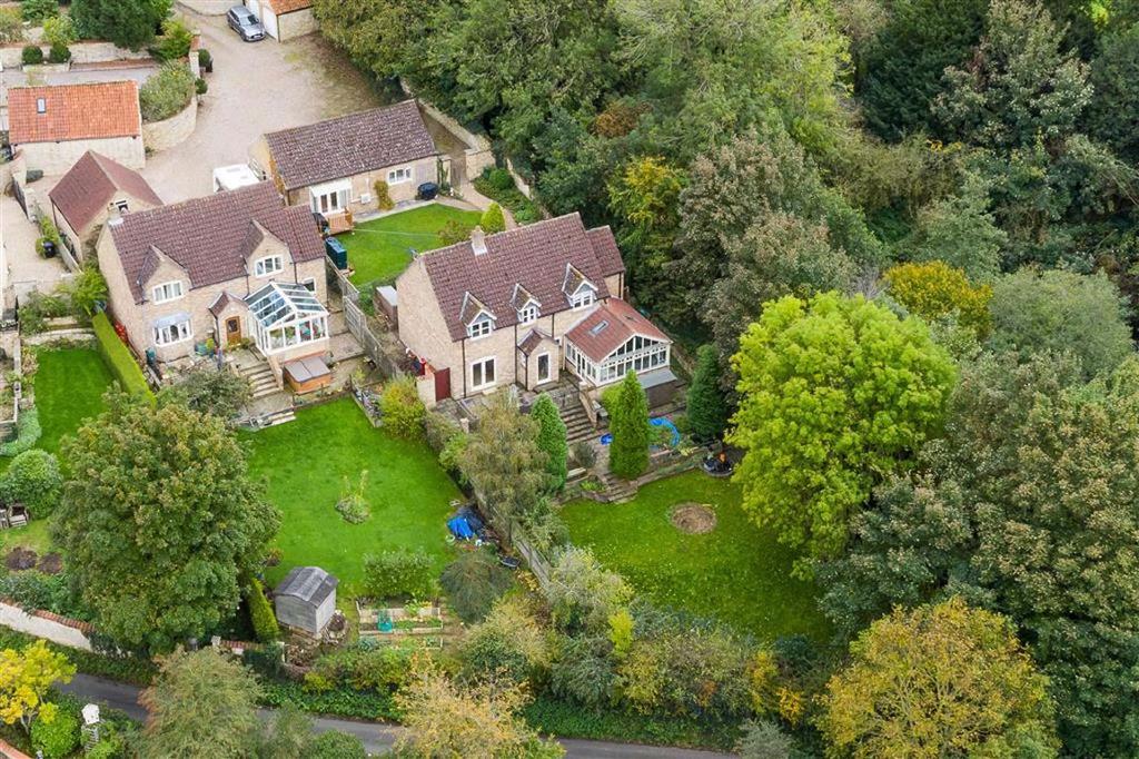 North End, Fulbeck, Grantham, Lincolnshire 4 bed detached house - £525,000