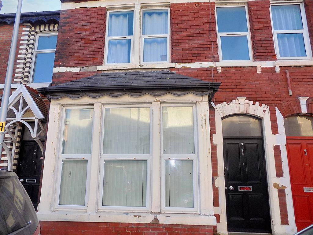 GFF, 9 Hill Street, Blackpool FY4 1DG 2 bed flat - £590 pcm (£136 pw)
