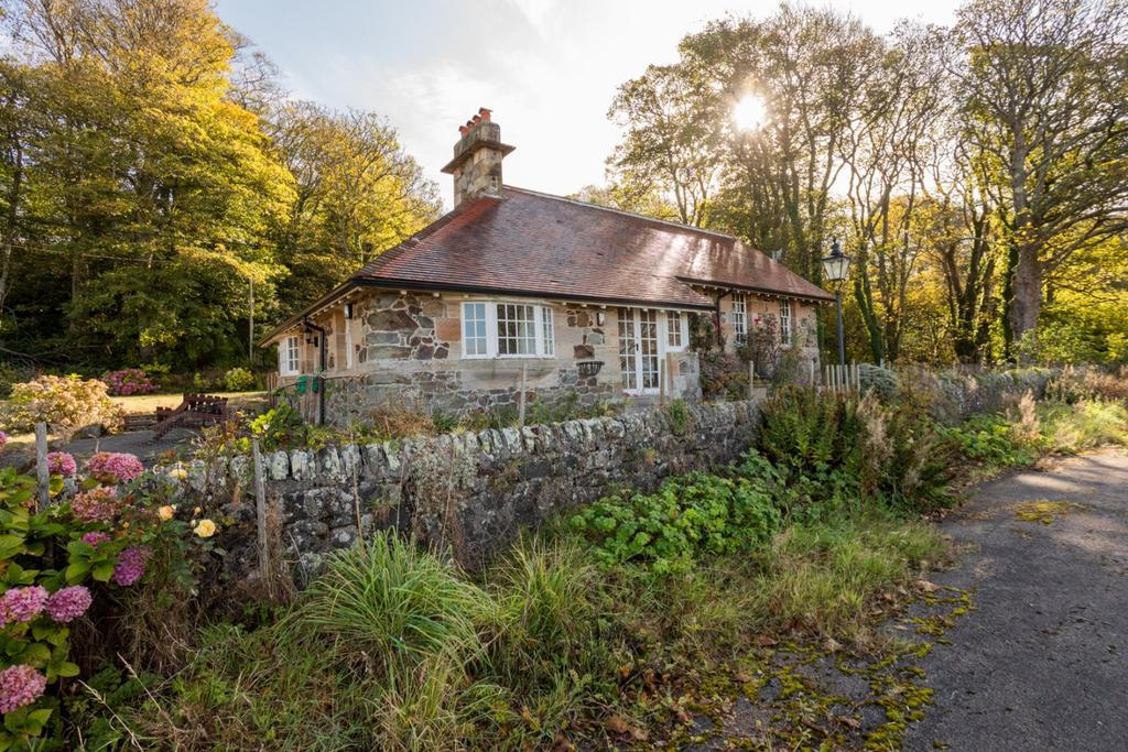 Killean Estate, Tayinloan, Argyll 2 bed detached house - £145,000
