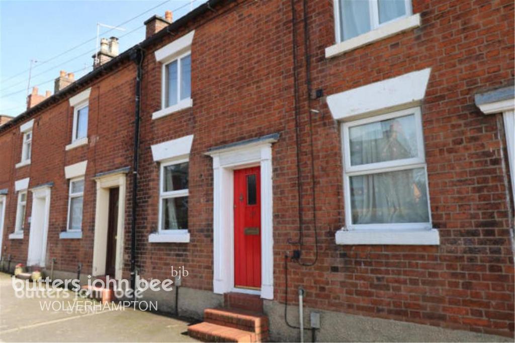 Oulton Road, Stone 2 bed terraced house - £650 pcm (£150 pw)