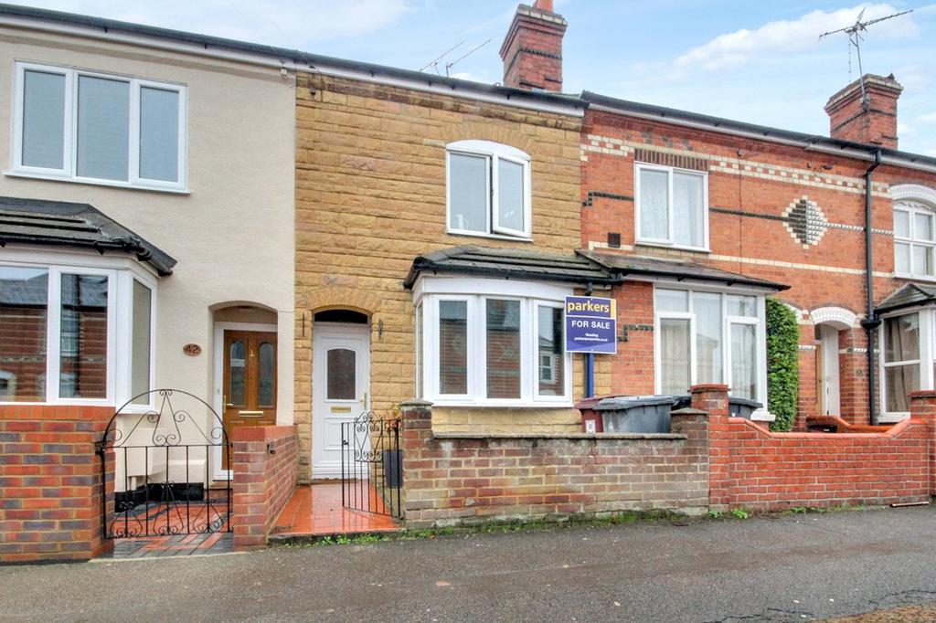 Chester Street, Reading, Berkshire, RG30 3 bed terraced house - £280,000
