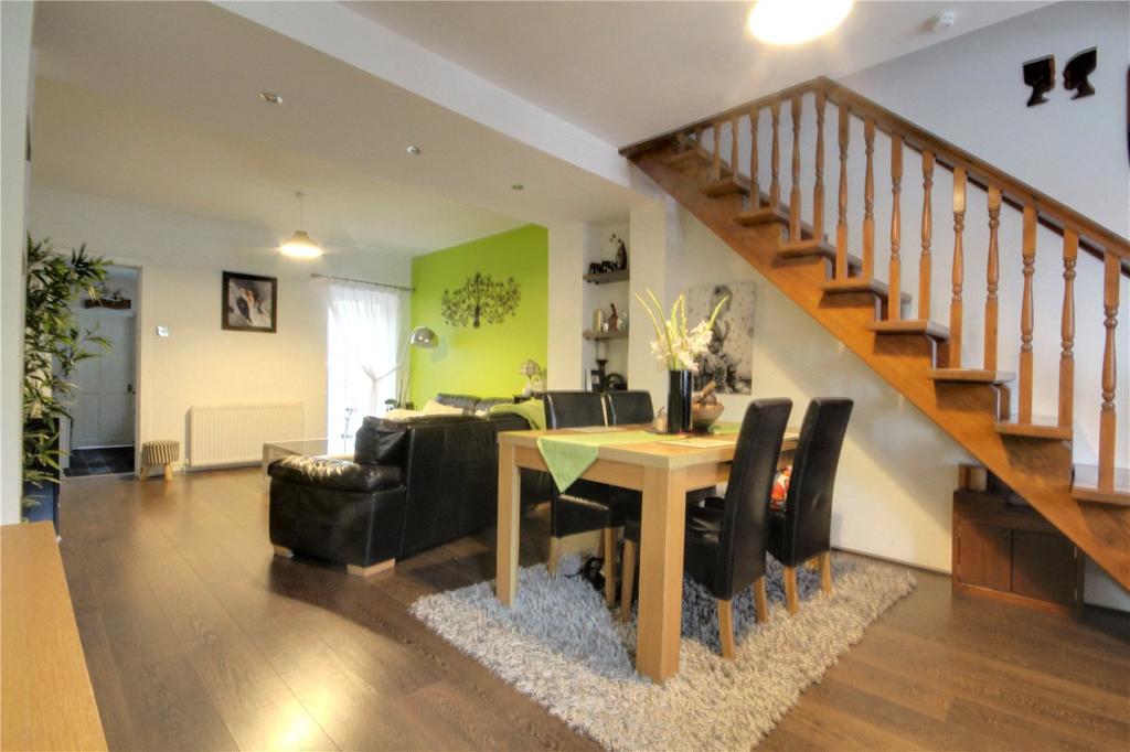 Chester Street, Reading, Berkshire, RG30 3 bed terraced house - £280,000