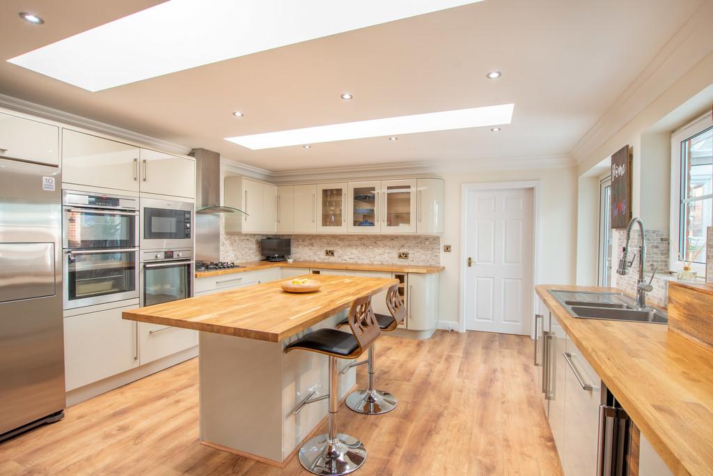 Park Drive, Sprotbrough, Doncaster 6 bed detached house - £750,000