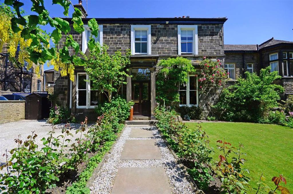 Endcliffe Crescent, Sheffield, S10 5 bed detached house - £1,800 pcm (£ ...
