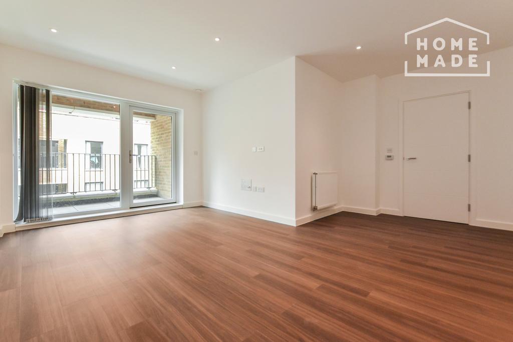 Trinity Walk, Woolwich, SE18 2 bed flat - £1,885 pcm (£435 pw)