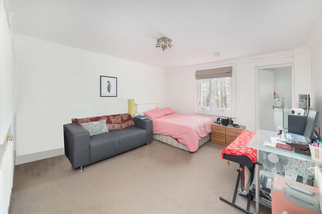 Cranley Place, South Kensington... Studio - £932 pcm (£215 pw)