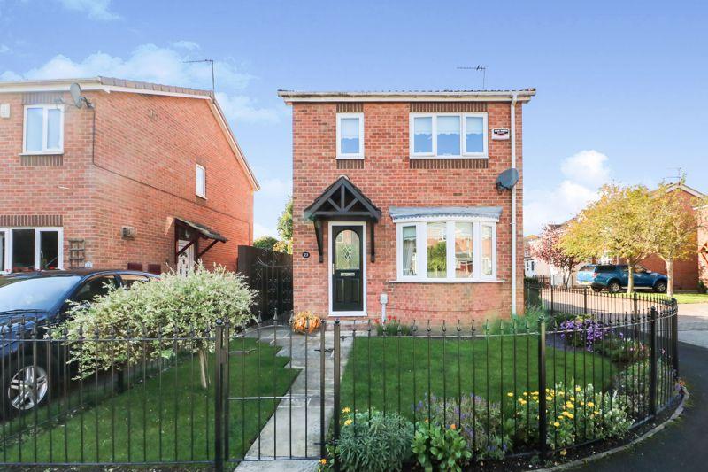 Spring Grove, Spring Bank West, Hull 3 bed detached house - £175,000