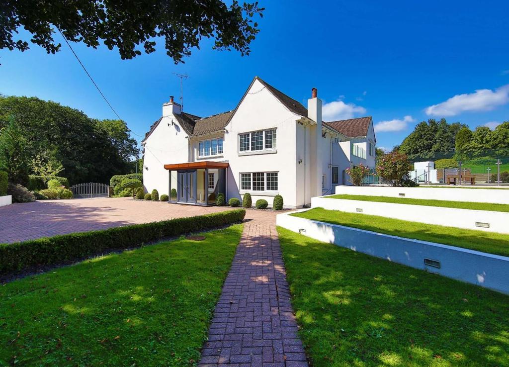 Rudry Road, Lisvane 5 bed detached house - £3,000 pcm (£692 pw)