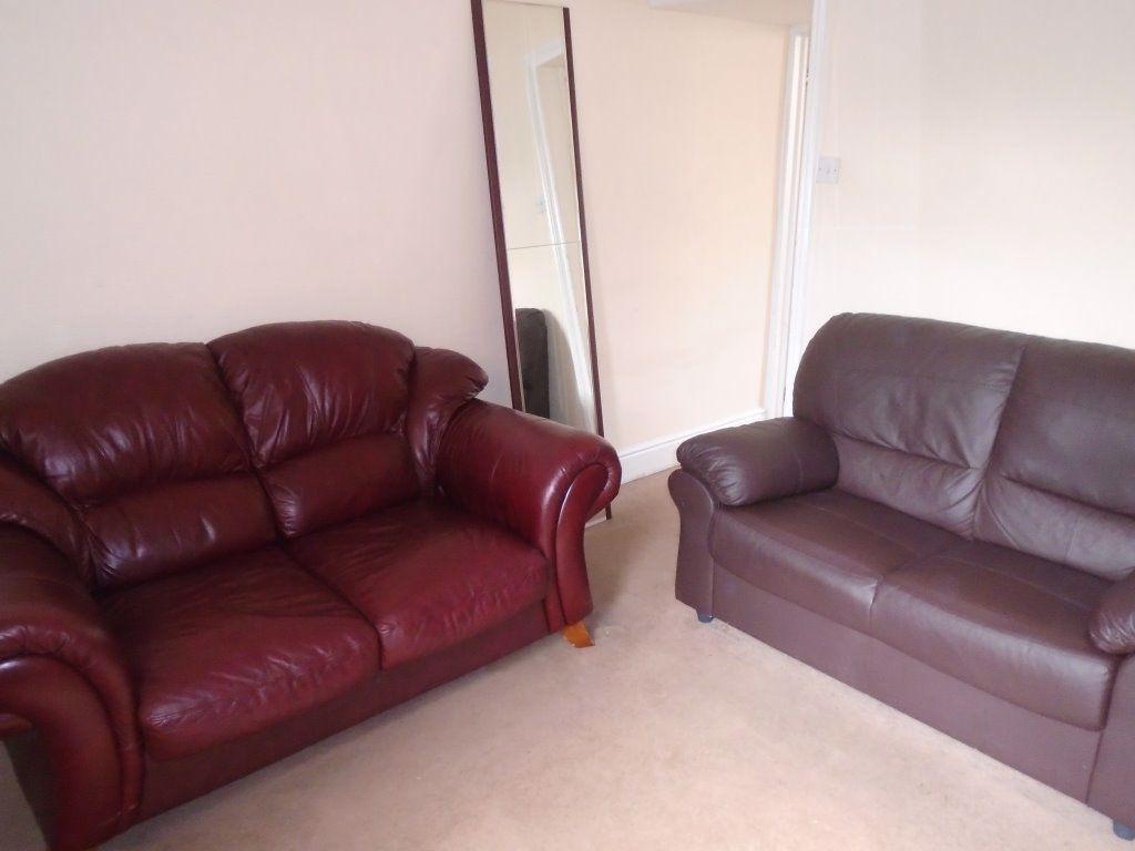 49 Winnie Road, B29 2 bed house - £667 pcm (£154 pw)