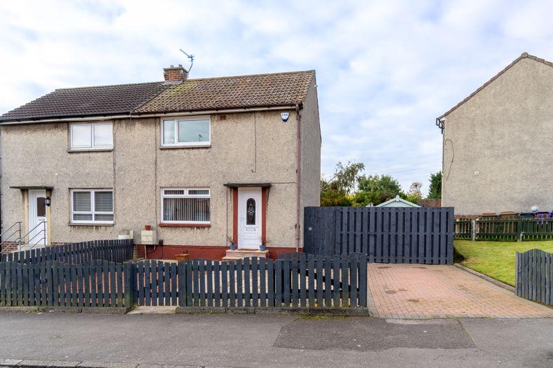 24 Thornyflat Drive, Ayr, KA8 0NT 2 bed semi-detached villa - £89,950
