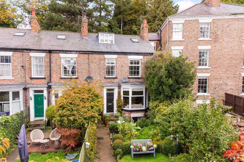 Skellbank, Ripon 4 bed terraced house - £370,000