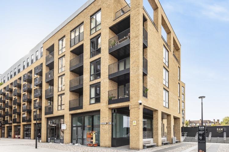 Ram Quarter Southfields SW18 Studio - £1,199 pcm (£277 pw)