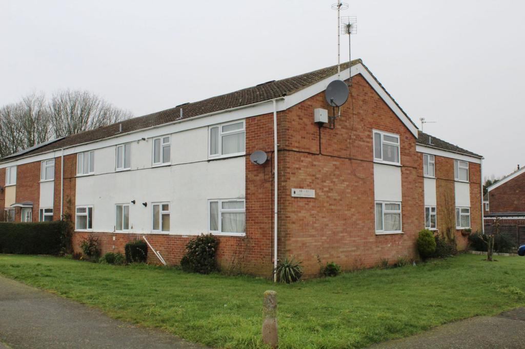 Arnull Crescent, Daventry, Northants... 1 bed flat - £95,000