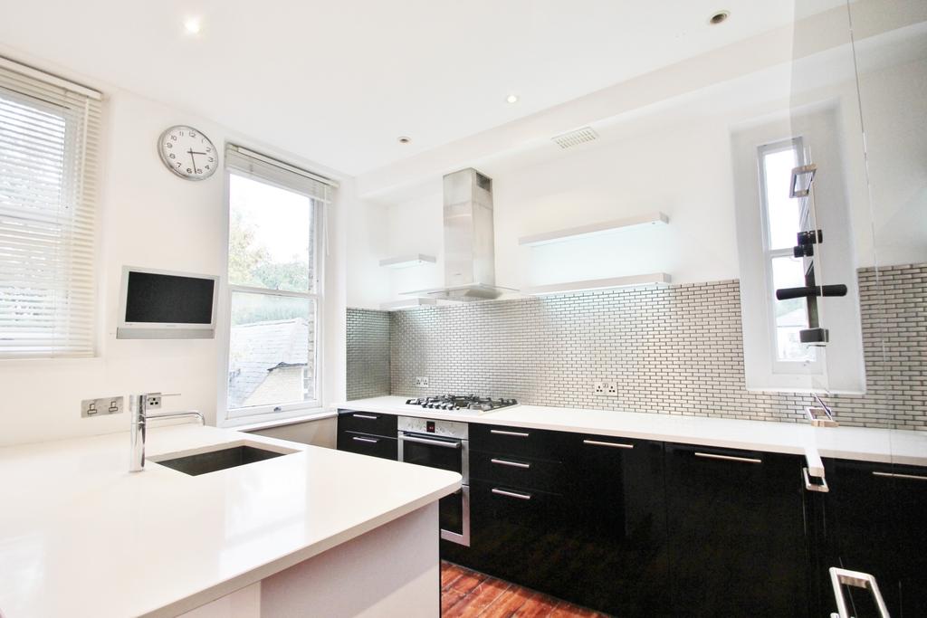 Digby Mansions, Hammersmith Bridge Road, Hammersmith, W6 2 bed flat - £ ...