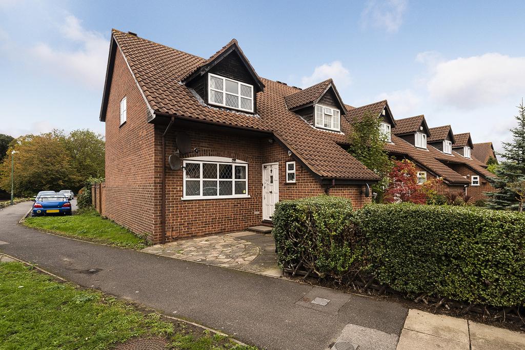 Knights Manor Way Dartford Kent Da1 3 Bed End Of Terrace House For