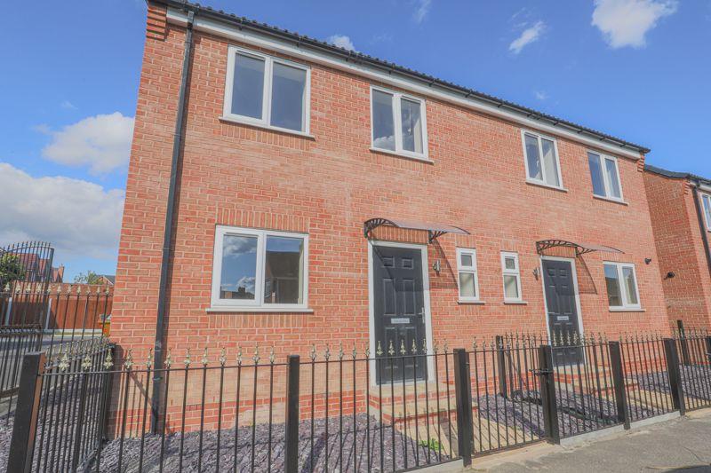 Plot 2, Loscoe, Denby Lane, Heanor 3 bed semi-detached house - £220,000
