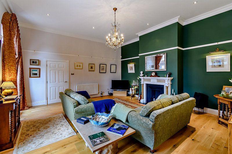 Dunstall Court, Croome D'abitot 4 bed character property - £700,000