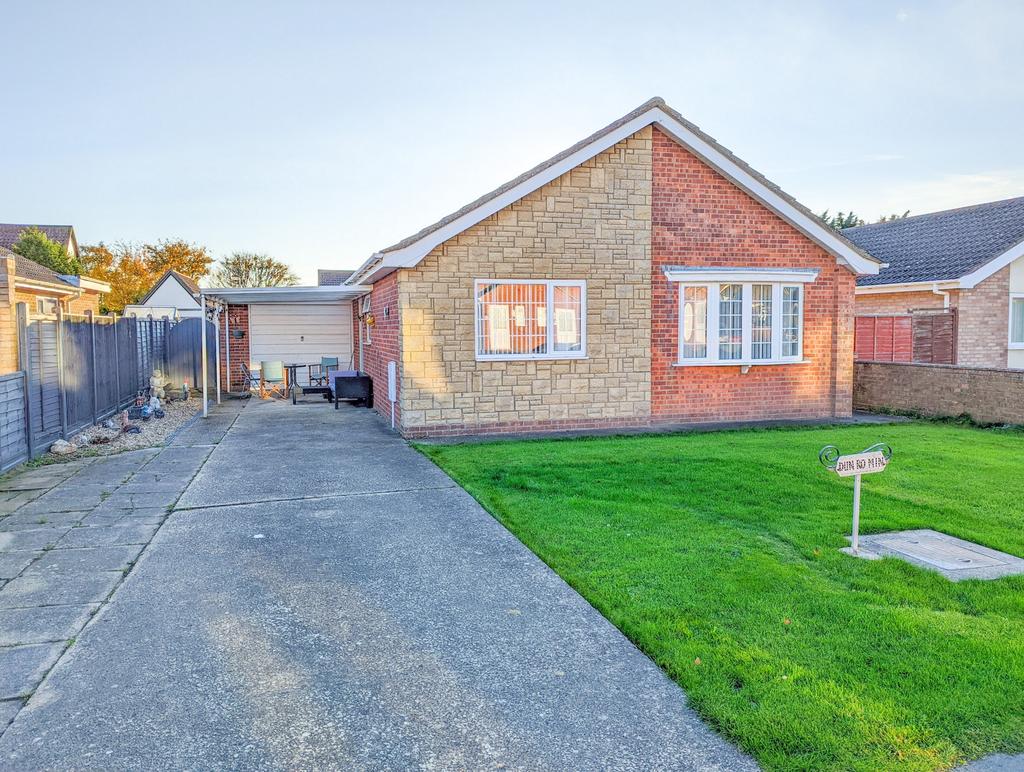 High Street, Ingoldmells, PE25 2 bed bungalow - £210,000