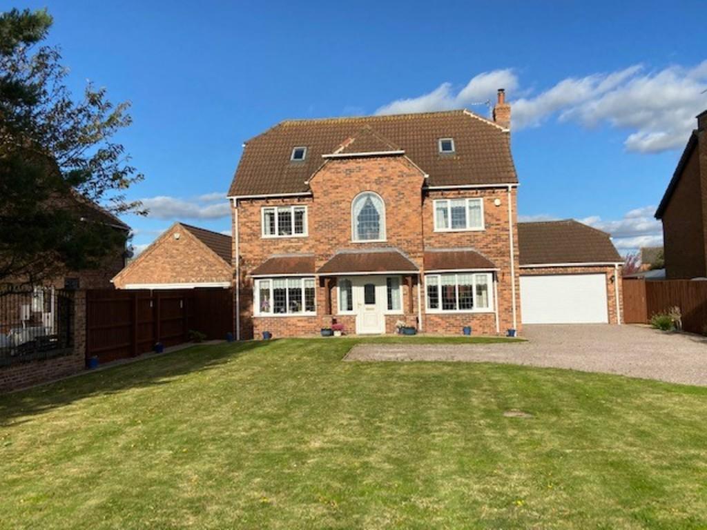 Old Fendike Road, Weston Hills 7 bed detached house - £470,000