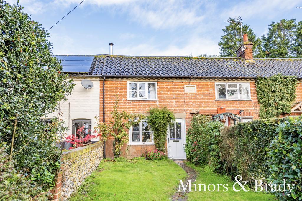 Sunnyside, Bergh Apton 2 bed terraced house - £250,000