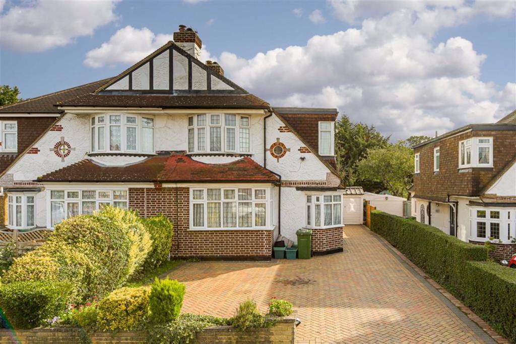 Chadacre Rd, Stoneleigh, Surrey 5 bed semi-detached house - £665,000