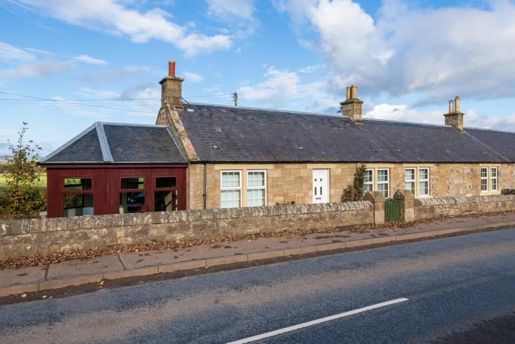 West Cottage, Newton of Lathrisk, KY15 3 bed cottage - £225,000